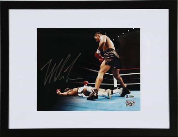 Simon Bruty | 1 Artworks at Auction | MutualArt