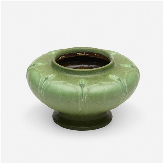 Ruth Erickson | Rare vase with leaves and buds (1899 - 1910) | MutualArt