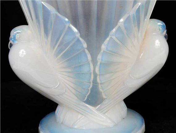Sabino | Sabino Opalescent Glass Vase | MutualArt