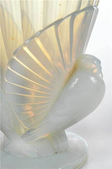 Sabino | Sabino Opalescent Glass Vase | MutualArt