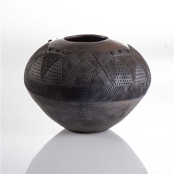 Buzephi Megaza | 1 Artworks at Auction | MutualArt