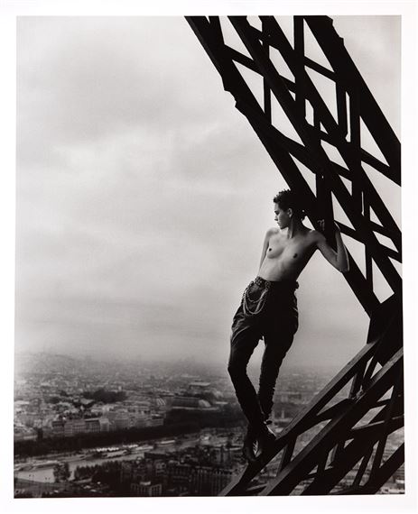 Peter Lindbergh | Mathilde on Eiffel Tower - Homage to Erwin Blumenfeld ...