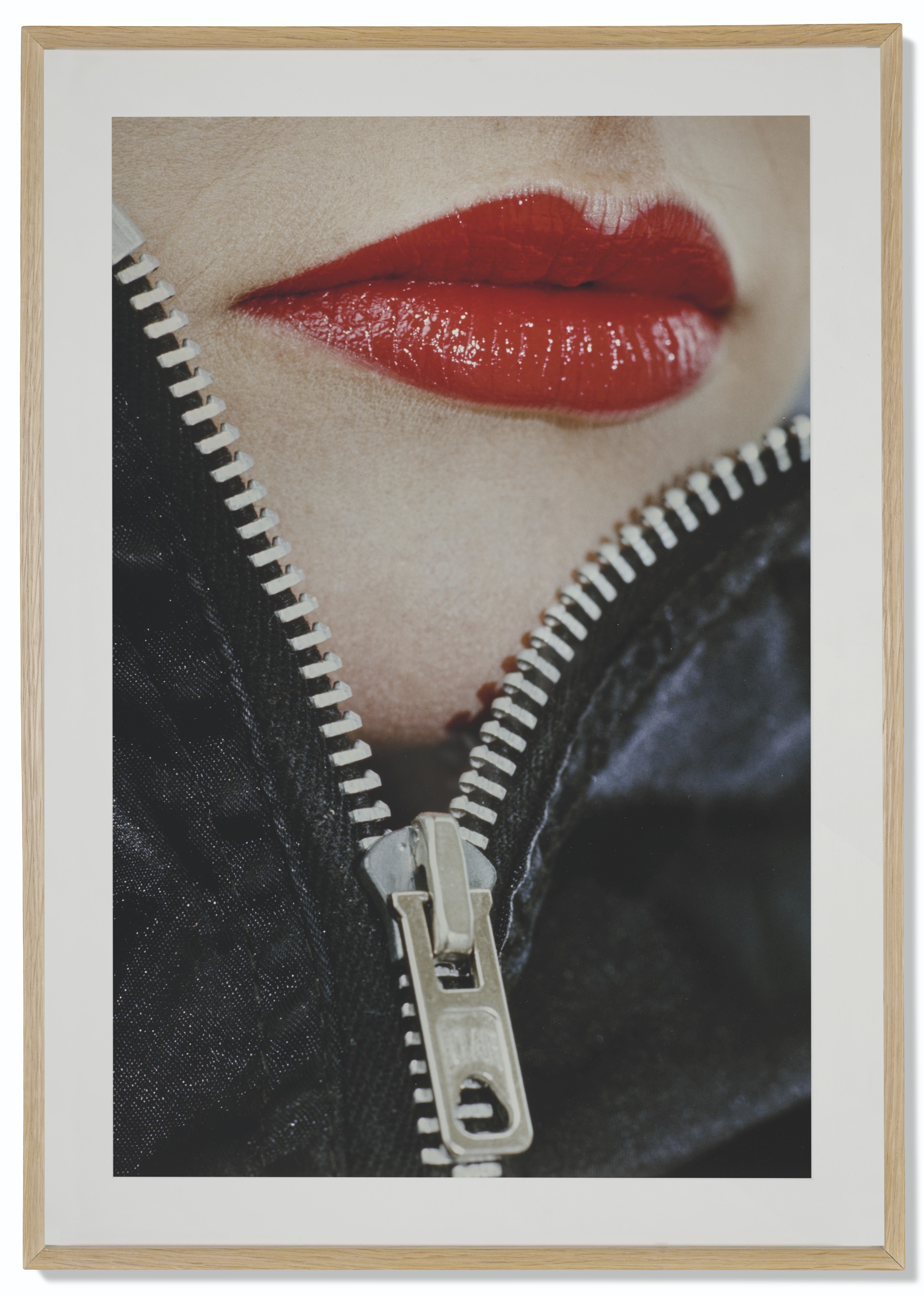 Peter Knapp | Saki à Etretat (1980) | MutualArt