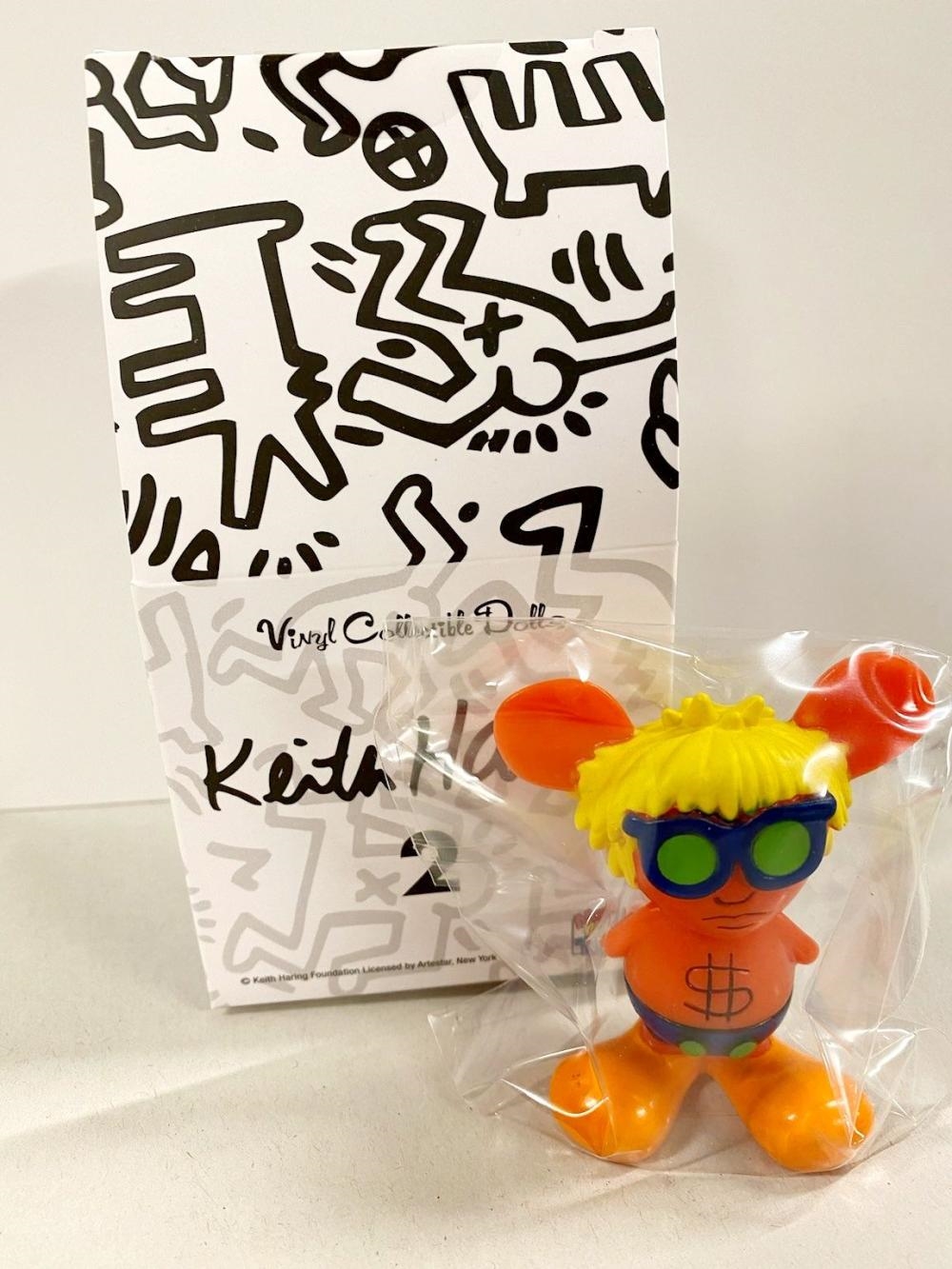 Keith Haring | set of 5 vinyl collectible dolls | MutualArt