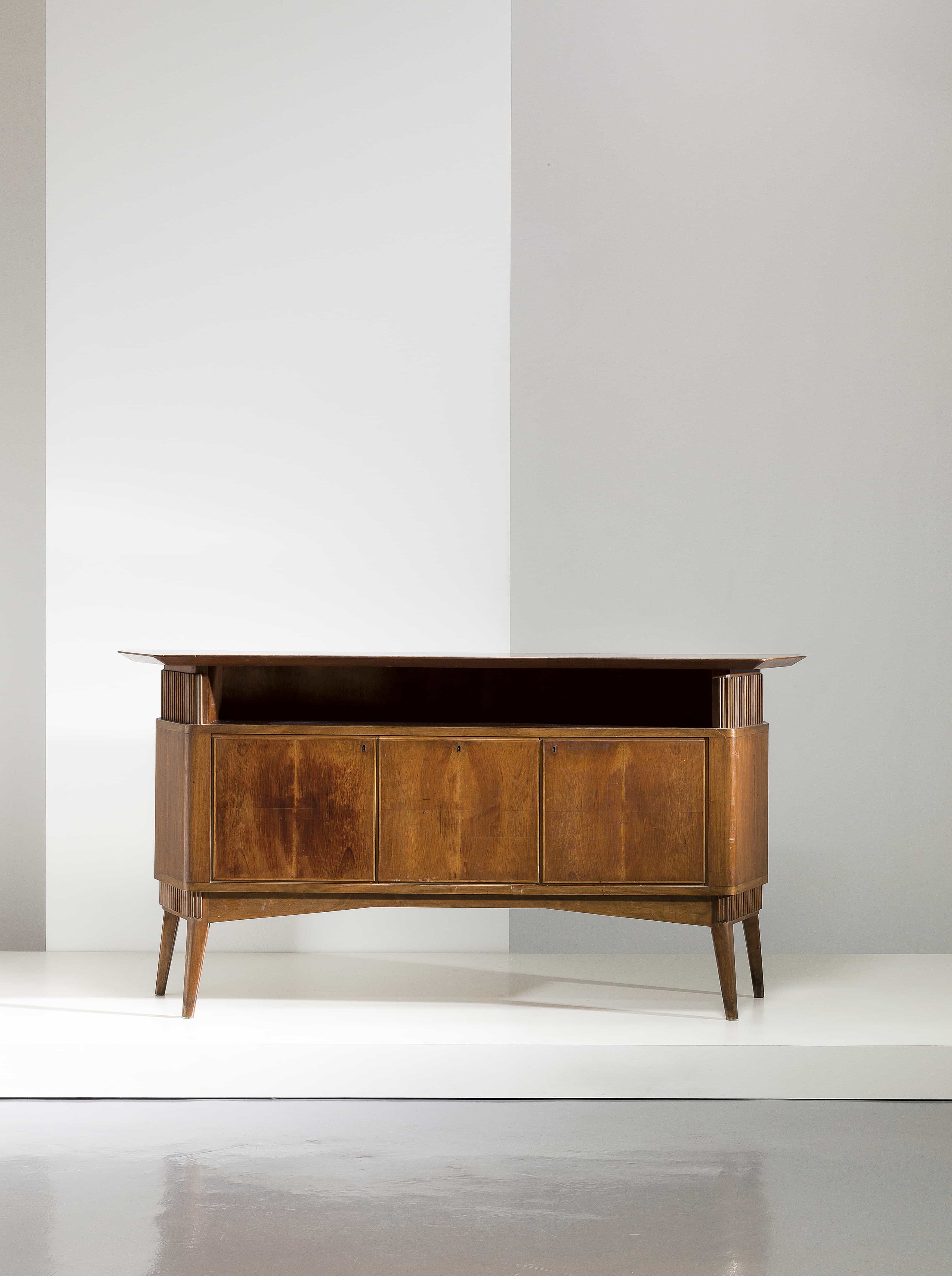 Mario Loreti | A SIDEBOARD | MutualArt