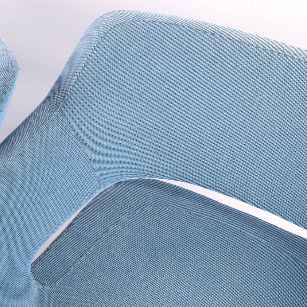 Simon Pengelly | a pair of HM85 lounge chairs on swivel/return base ...