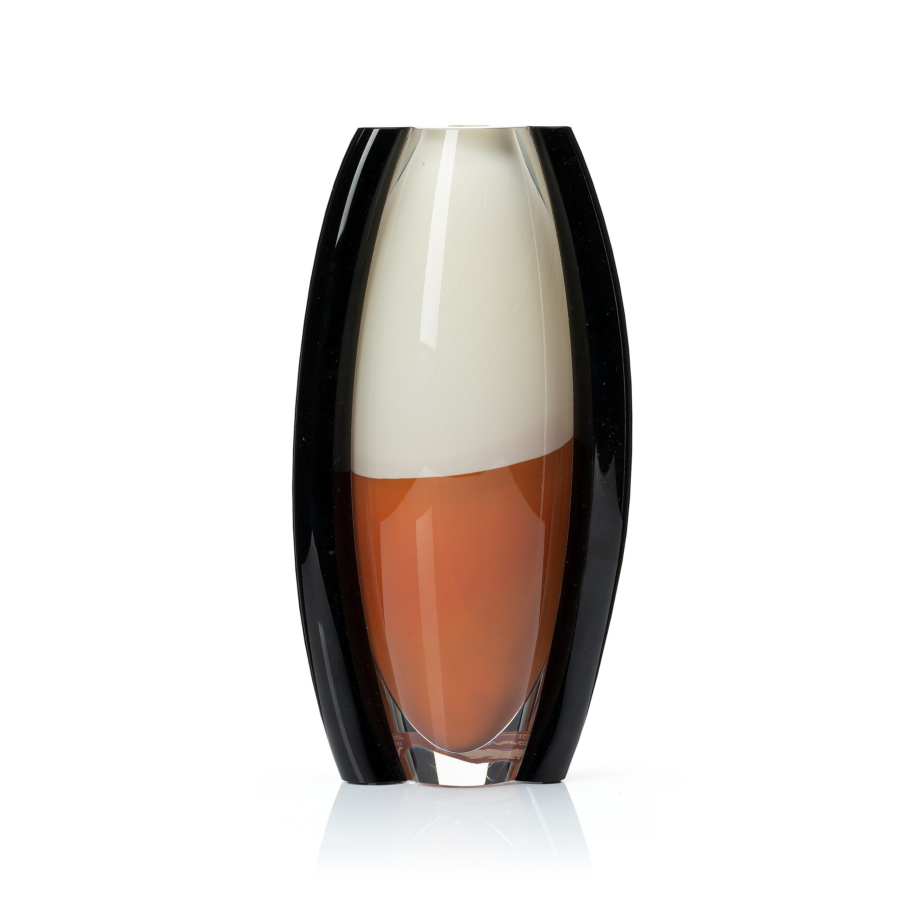 Matz Borgstrom | a glass vase | MutualArt