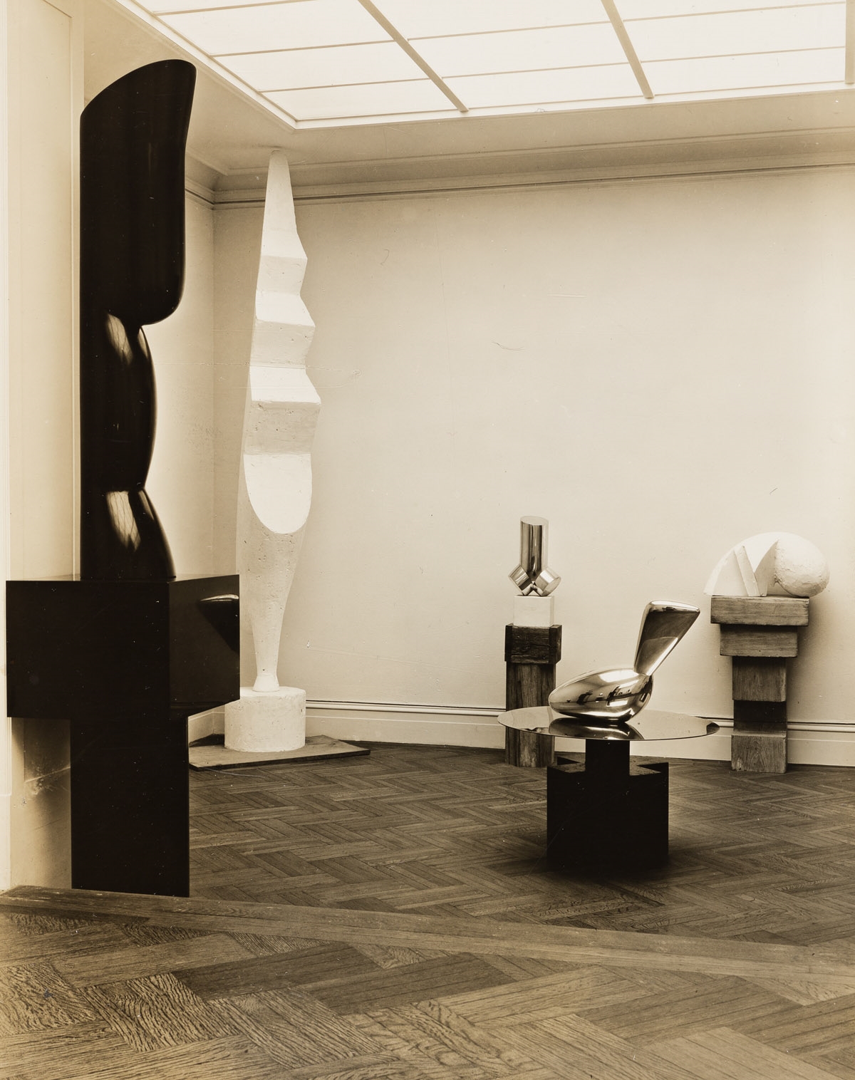 Constantin Brancusi | Three photographs by Soichi Sunami depicting the ...