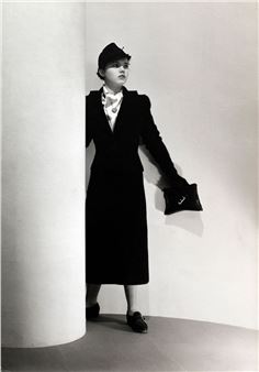 Man Ray | Elsa Schiaparelli (1933) | MutualArt