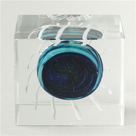 Oiva Toikka | Annual cube 1990, Nuutajärvi (1990) | MutualArt