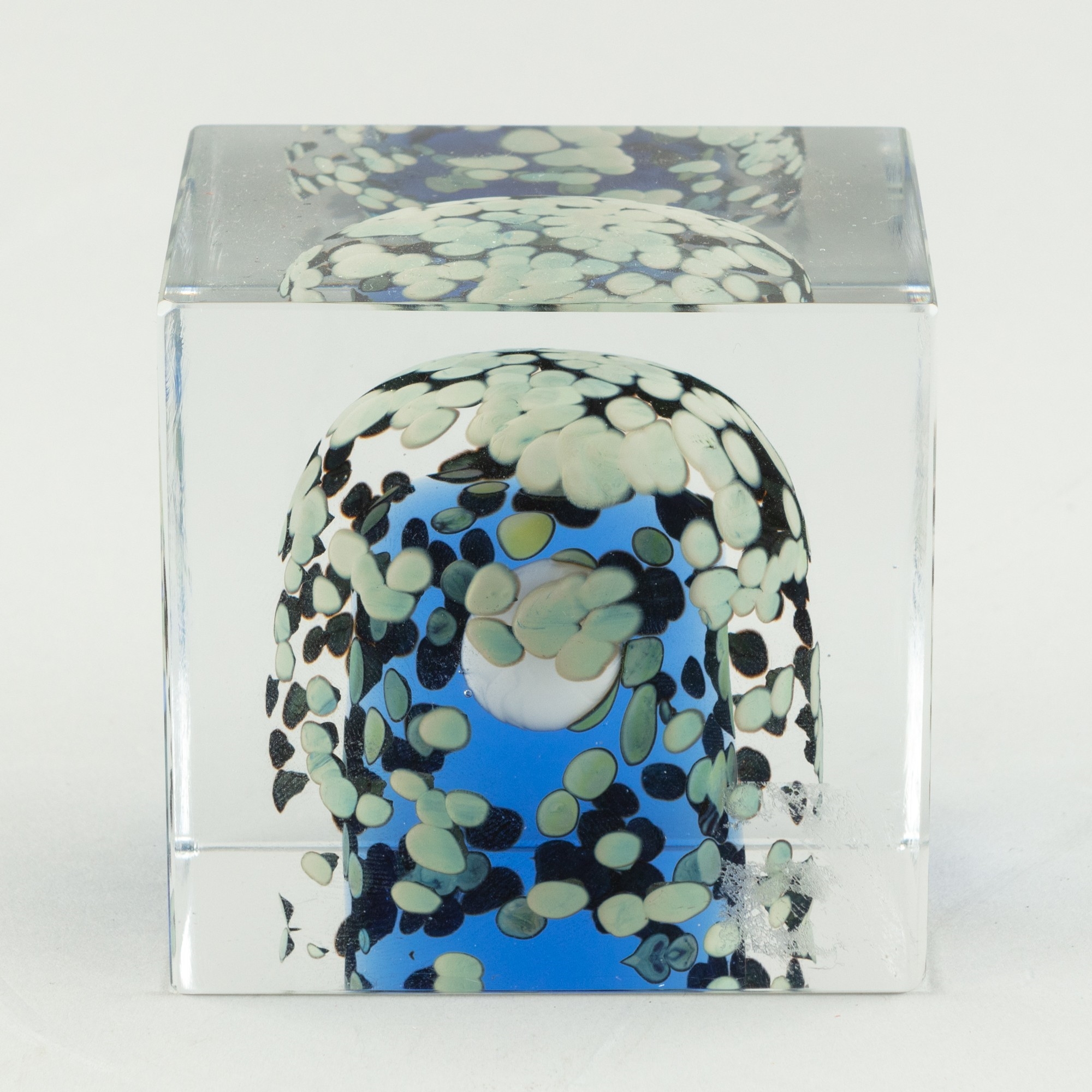 Oiva Toikka | Annual Cube 1992, Nuutajärvi | MutualArt