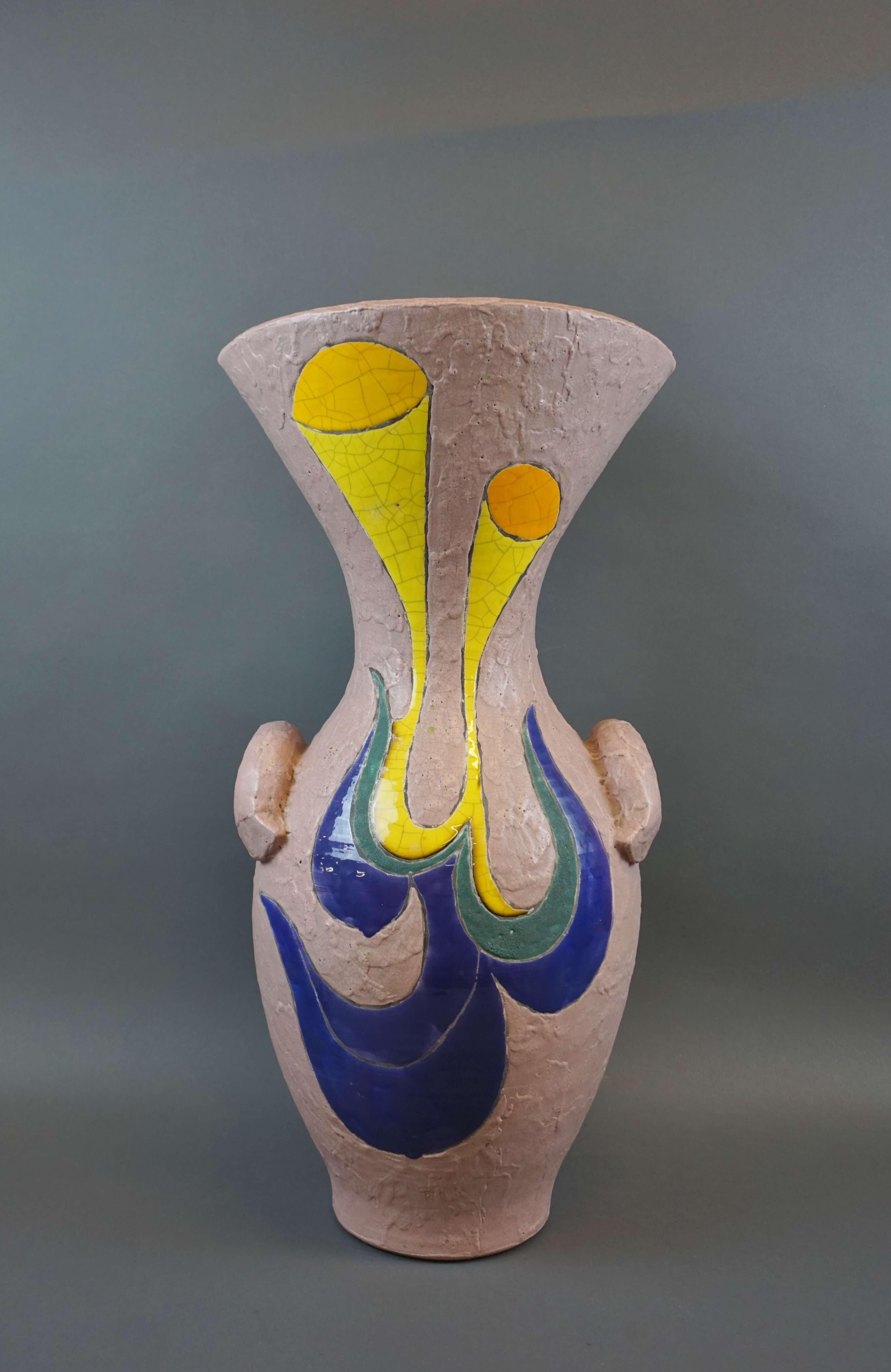 Gilbert Valentin | Grand vase | MutualArt