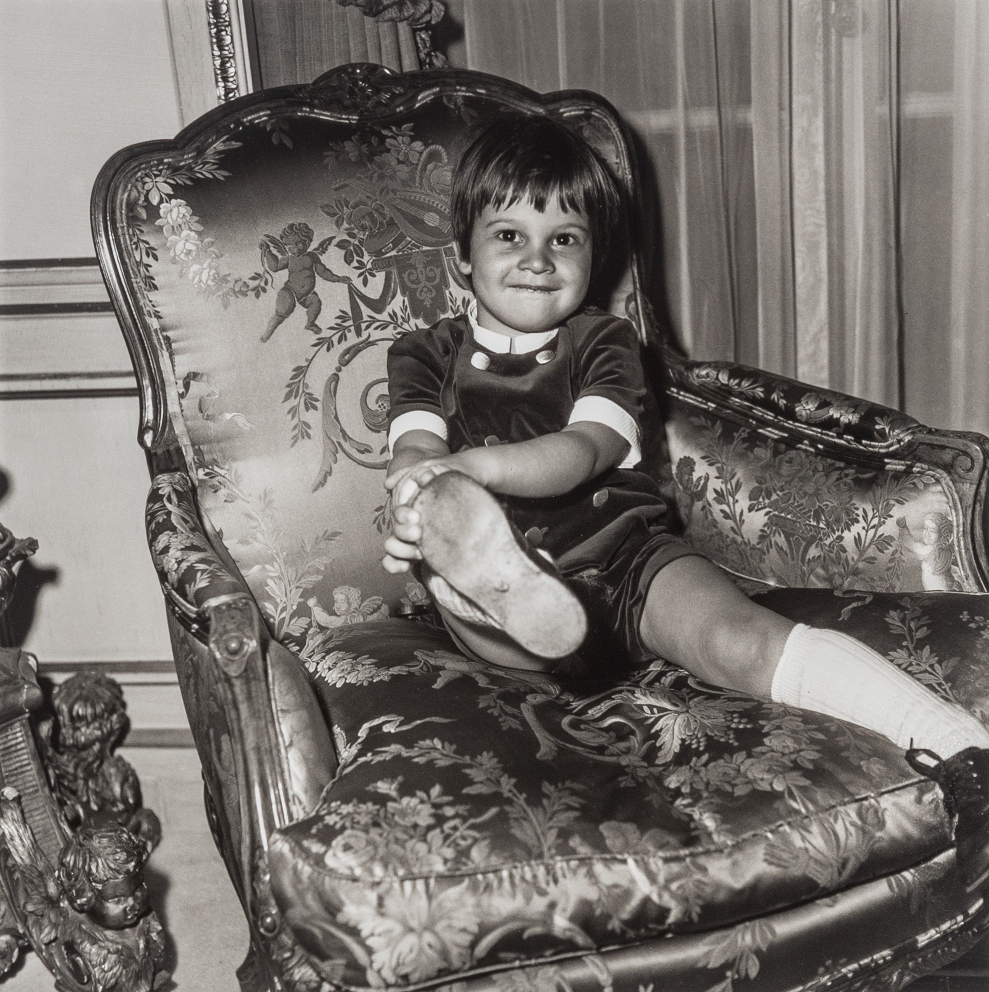 Diane Arbus | Marcella Matthaei, standing, age 11; Leslie; Marcella and ...
