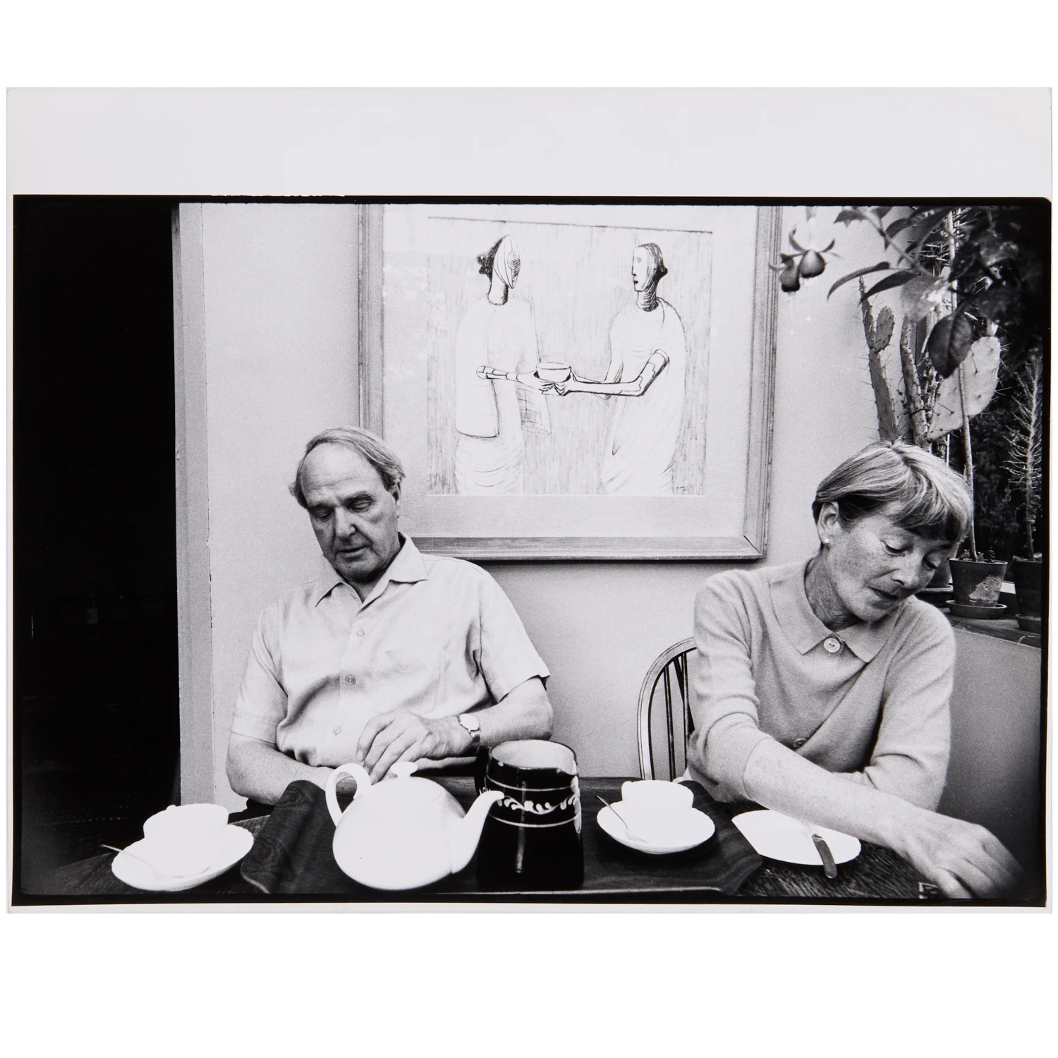 Irving Penn | Henry Moore and Irina Radetsky, 1962 | MutualArt