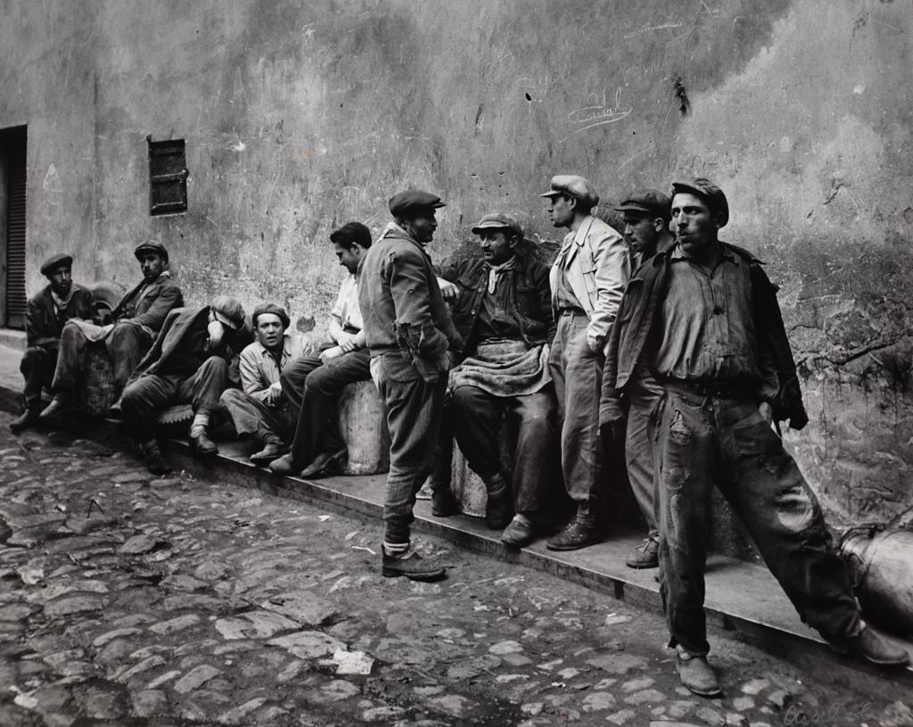 Ara Güler | KUMKAPI FISHERMEN RETURNING TO PORT IN THE FIRST LIGHT OF ...