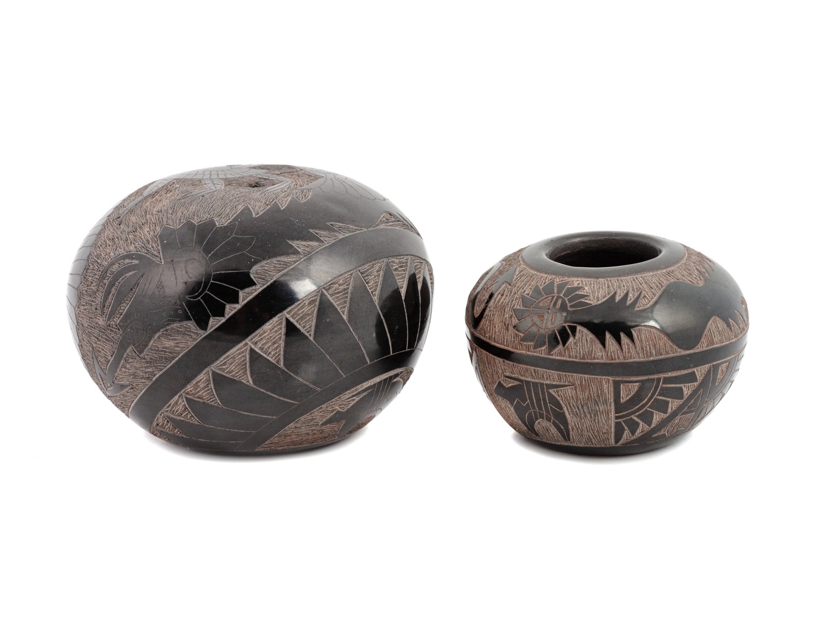Tom Tapia | Miniature Sgraffito Jars | MutualArt