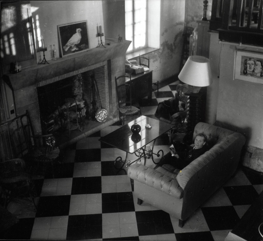 Louis Aragon | Elsa Triolet et Louis Aragon à Saint (1954) | MutualArt