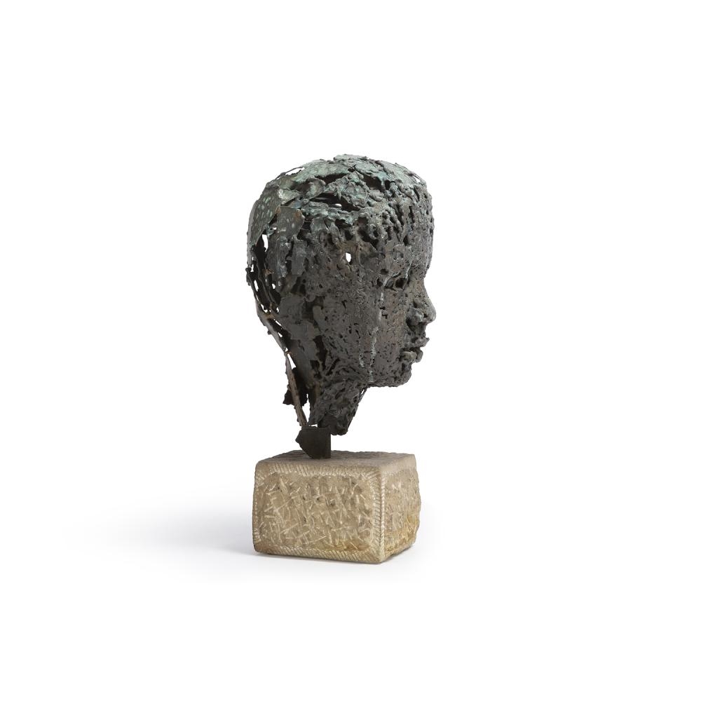 Olivier Descamps | PORTRAIT DU FILS DE L'ARTISTE | MutualArt