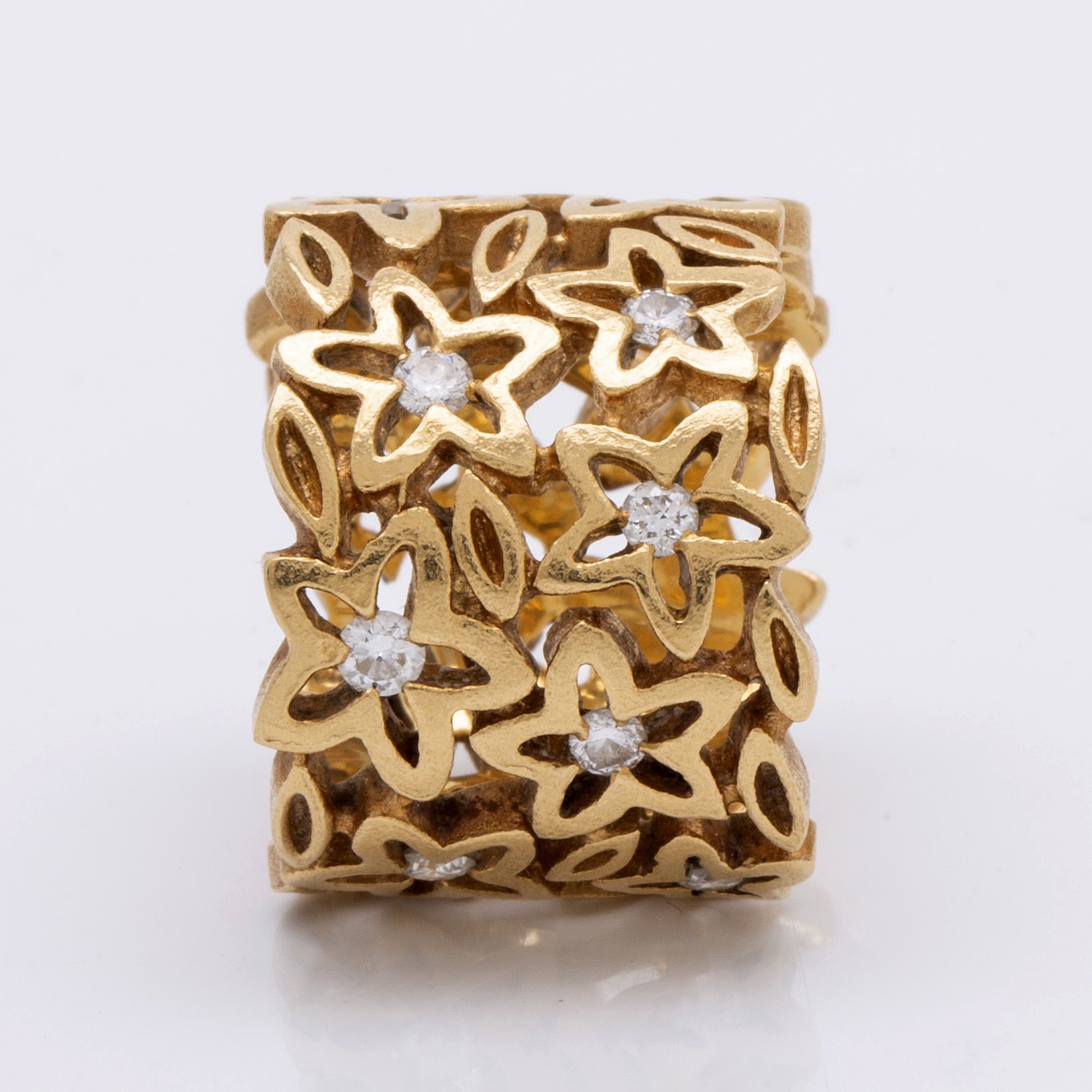 Ole Lynggaard | Lace Collection | MutualArt