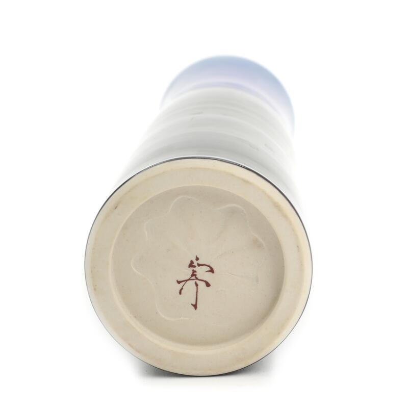 Tokuda Yasokichi III | A cylindrical Kutani porcelain vase | MutualArt