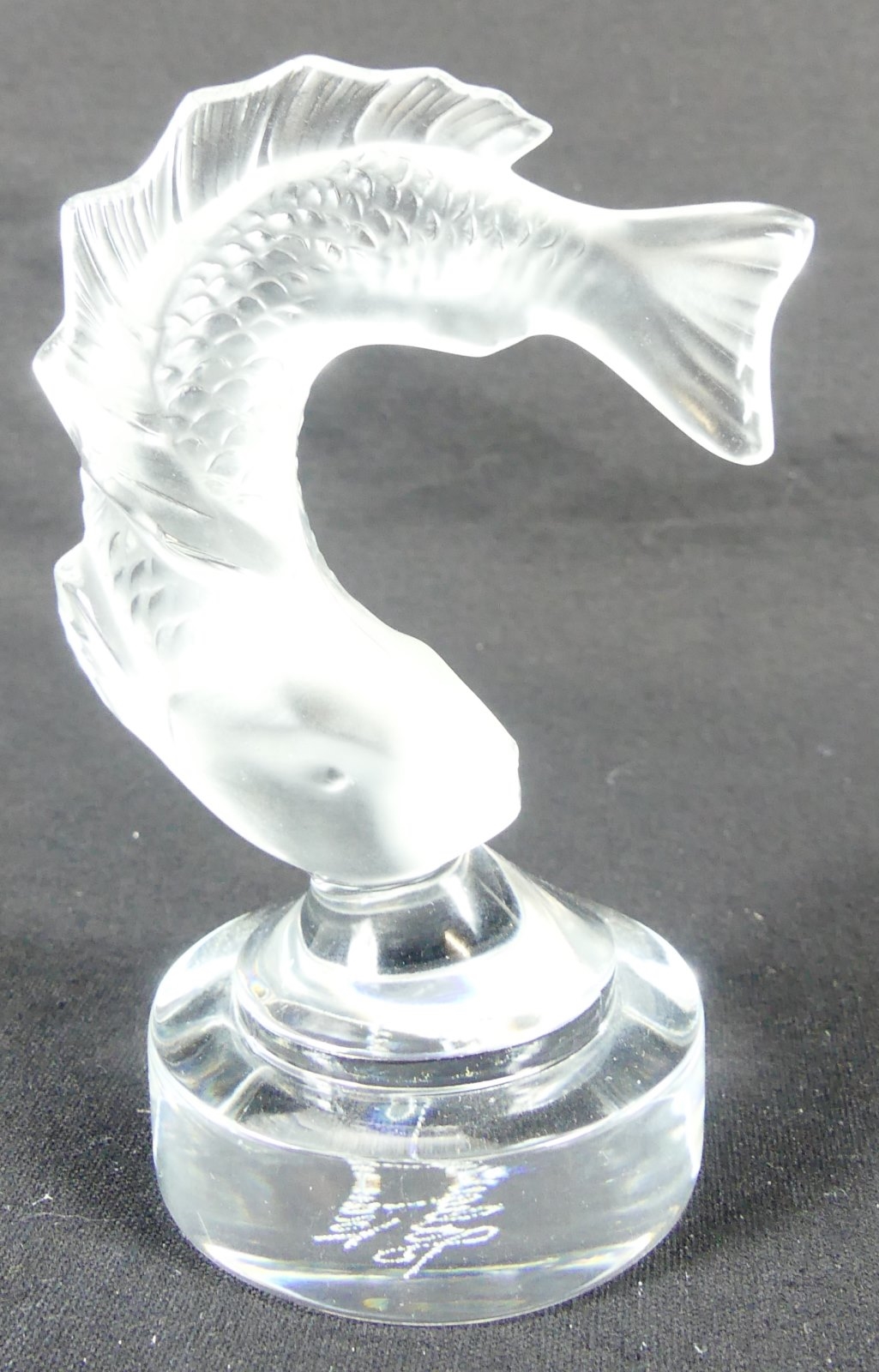 René Lalique | Fish paperweight | MutualArt