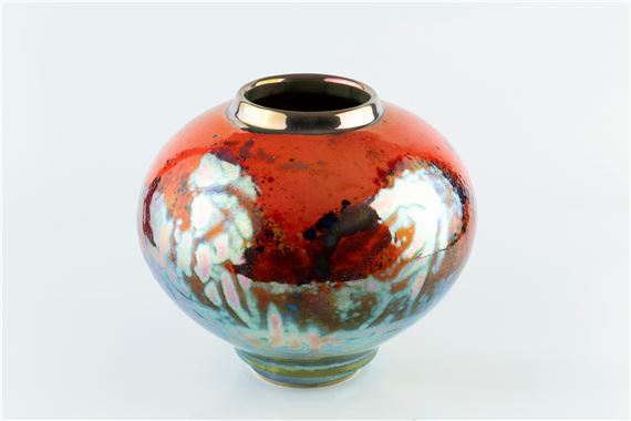 Sutton Taylor | Large vase | MutualArt