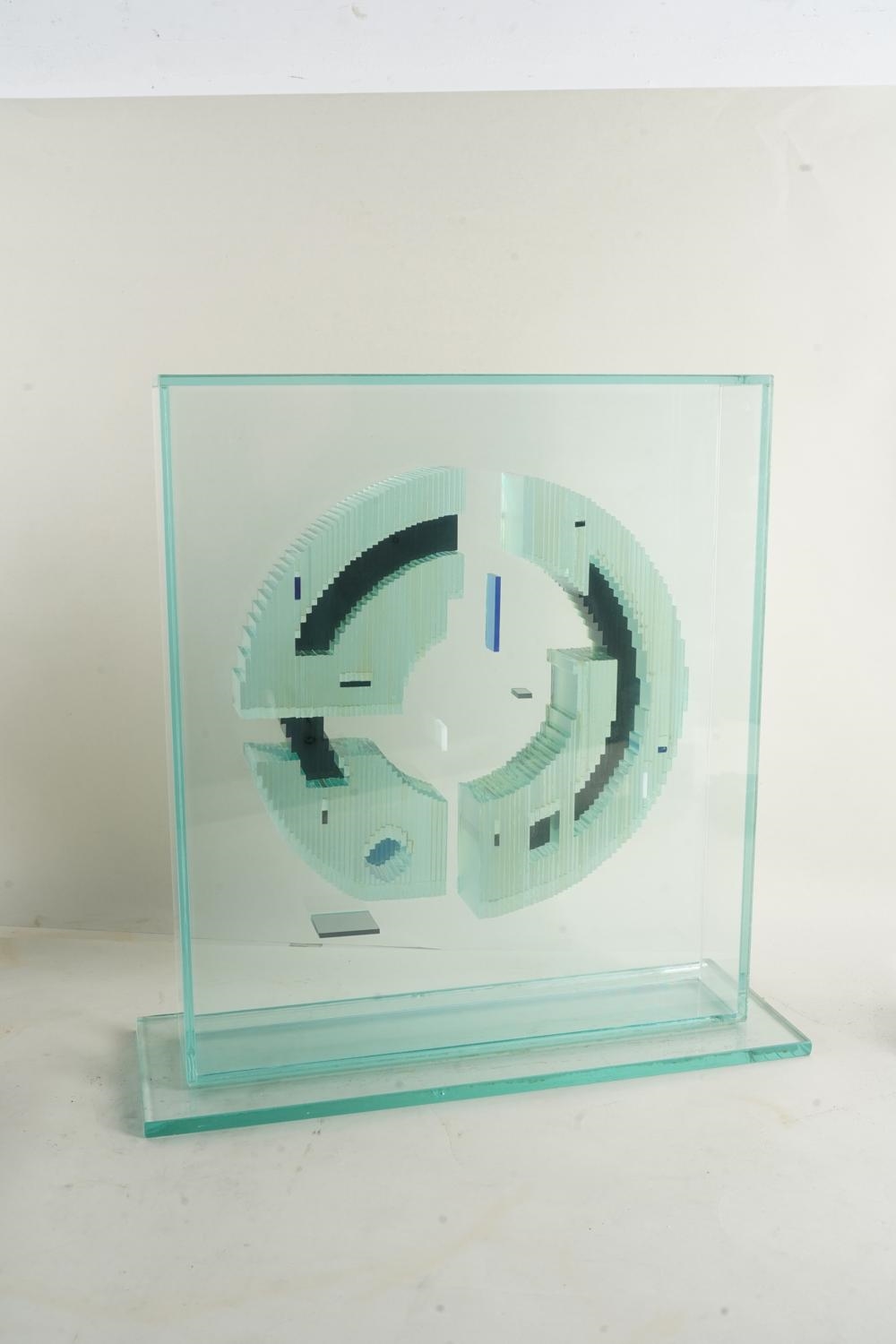 John R. Seitz | : GLASS SCULPTURE (1985) | MutualArt