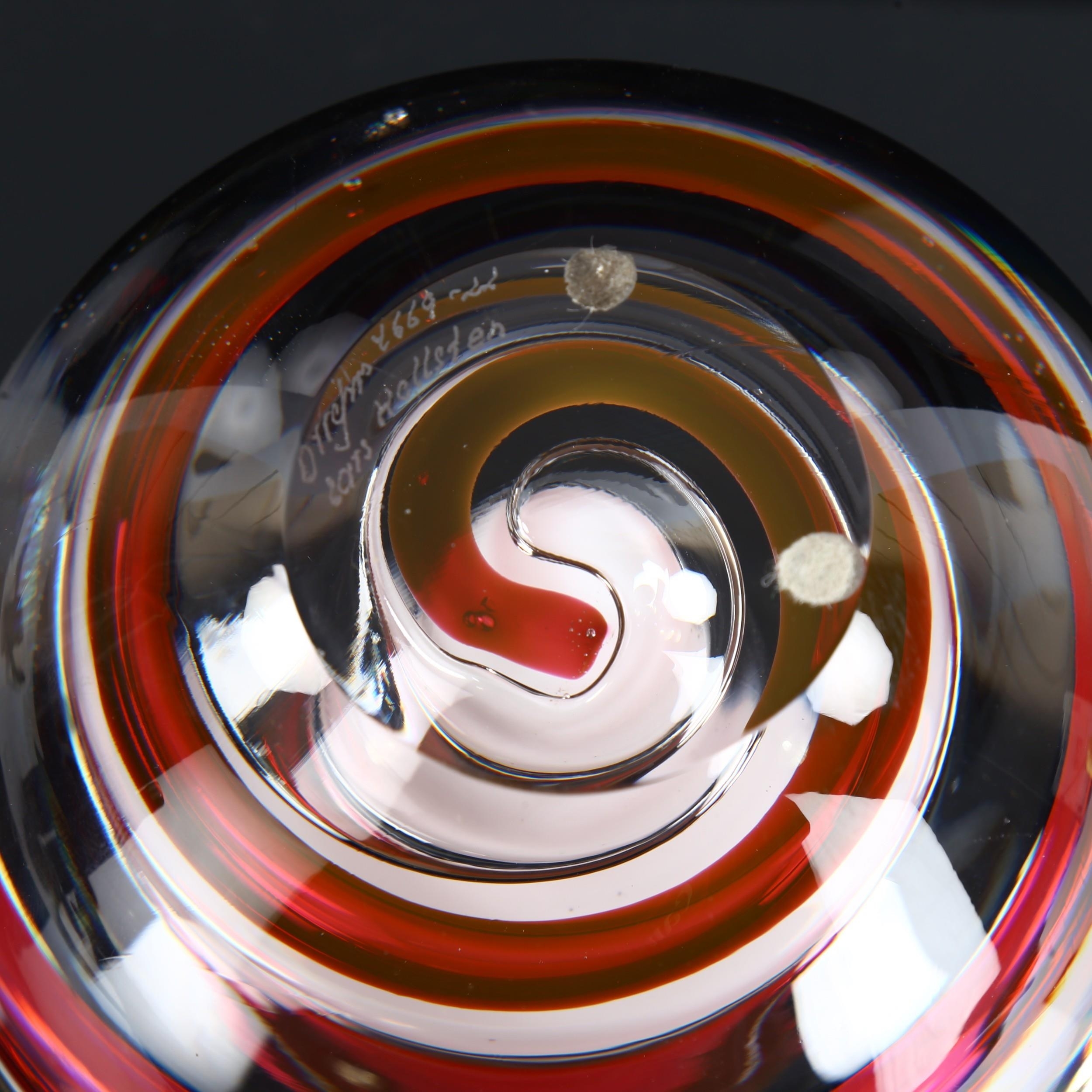 Lars Hellsten | Ariel glass vase (1969) | MutualArt