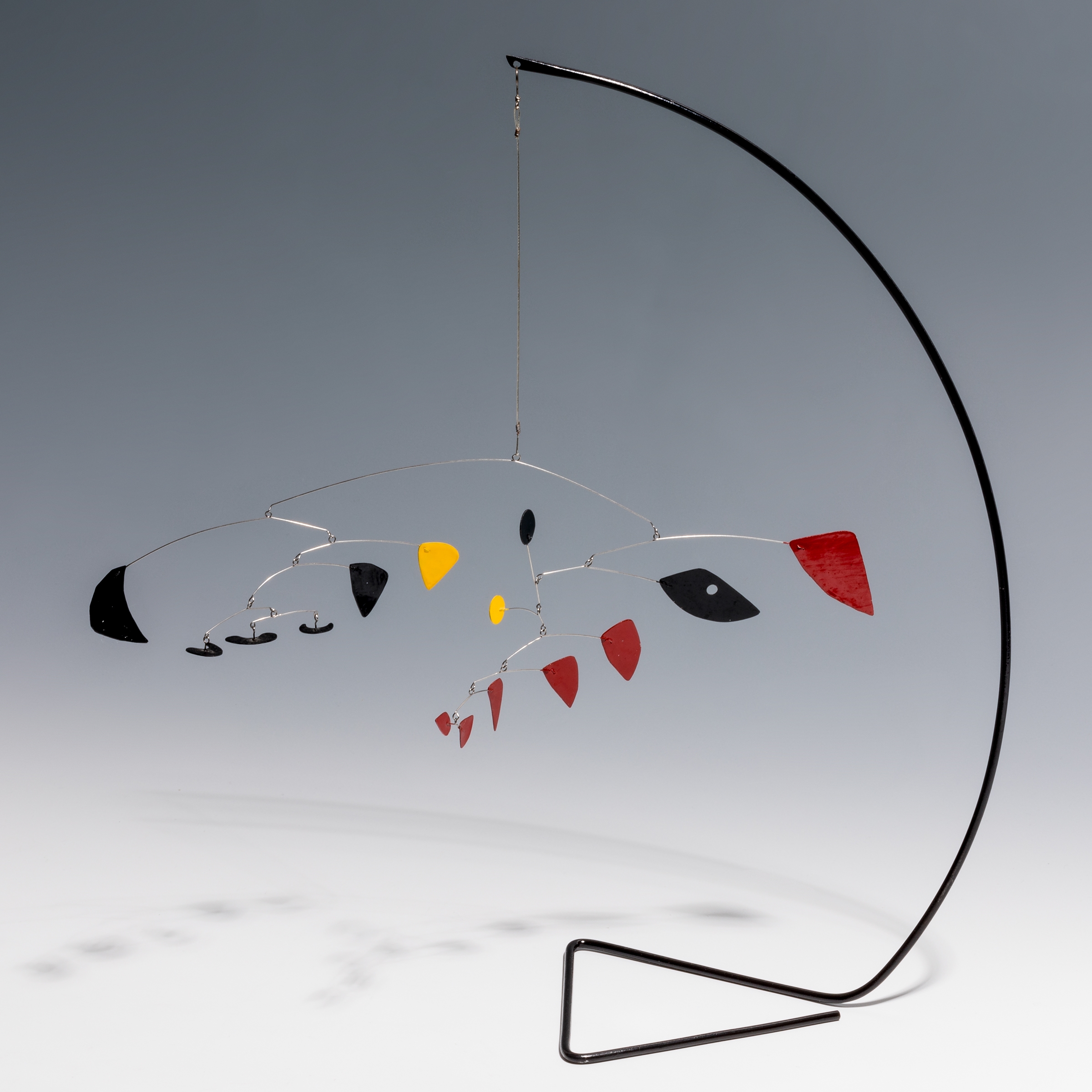Alexander Calder | Mobile S/T (Circa 1955) | MutualArt