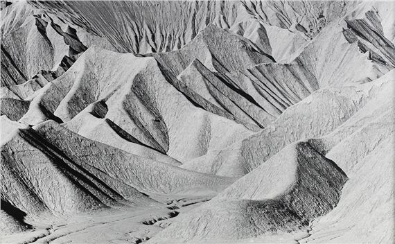 J. Barry Thompson | 20 Artworks at Auction | MutualArt