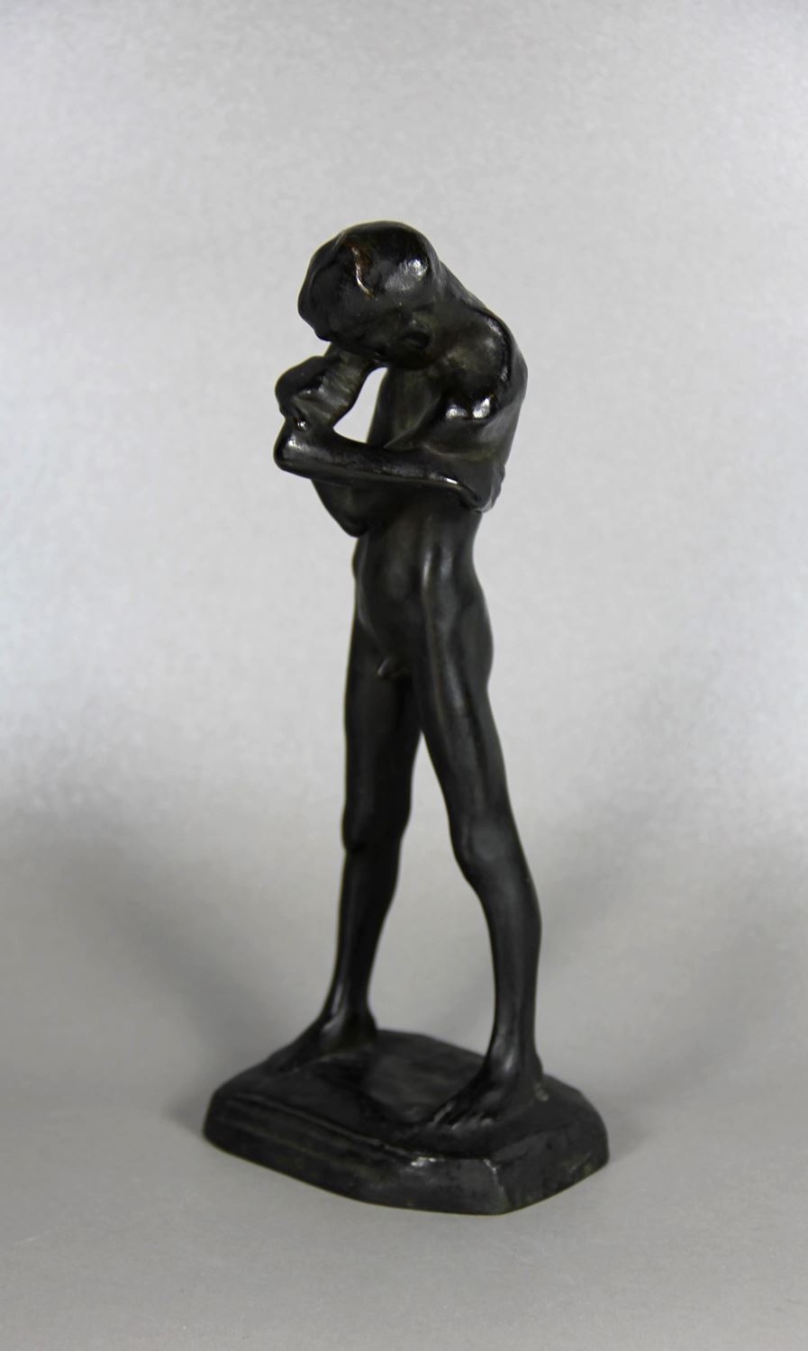 George Minne | Der kleine Verwundete (1898) | MutualArt