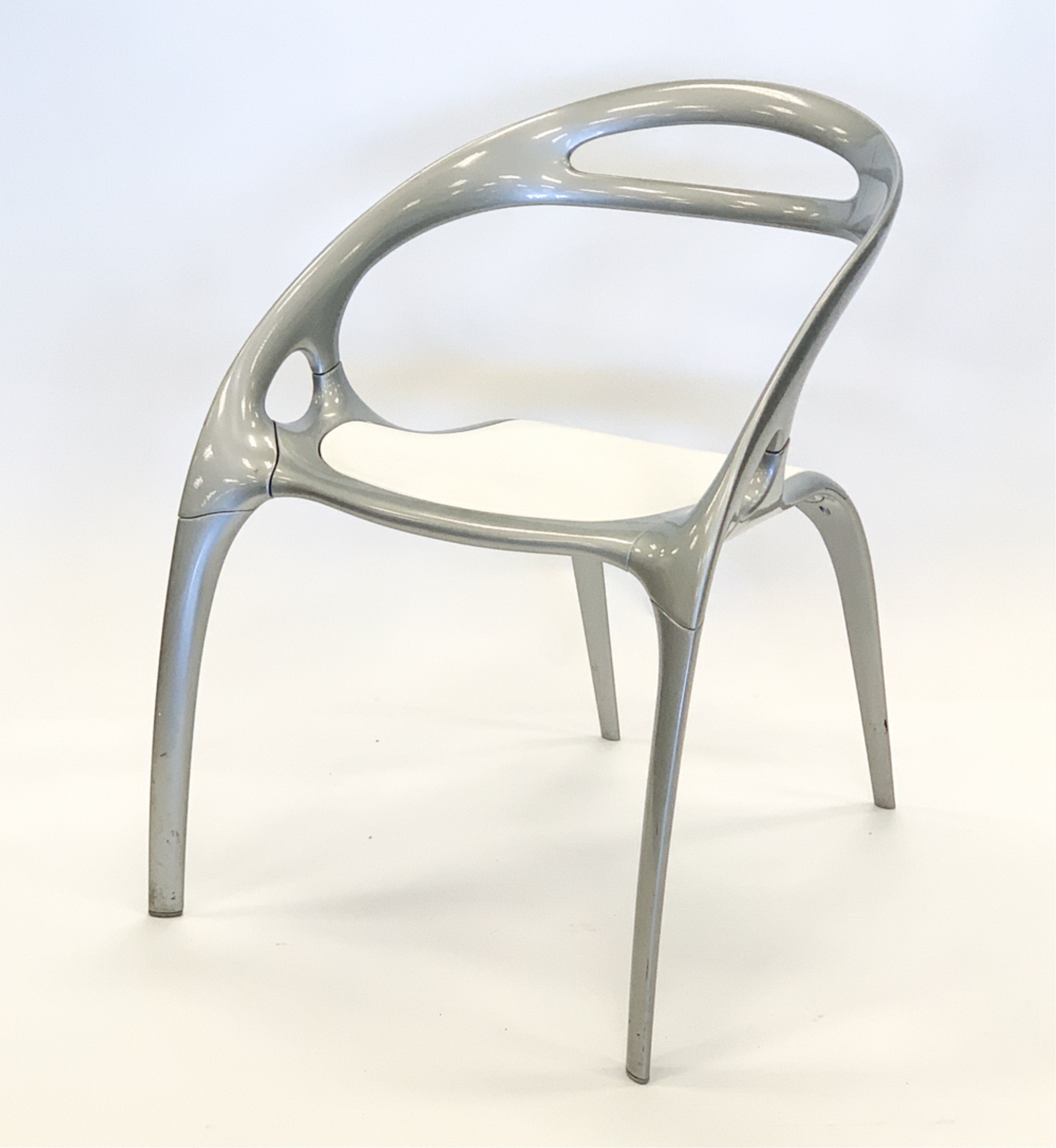 Ross Lovegrove | Stunning sculptural futuristic Go chair. Designed in ...