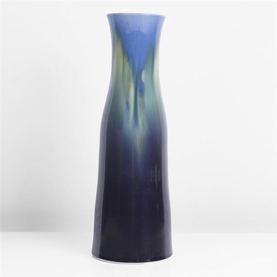 Tokuda Yasokichi III | Kutani style Vase | MutualArt