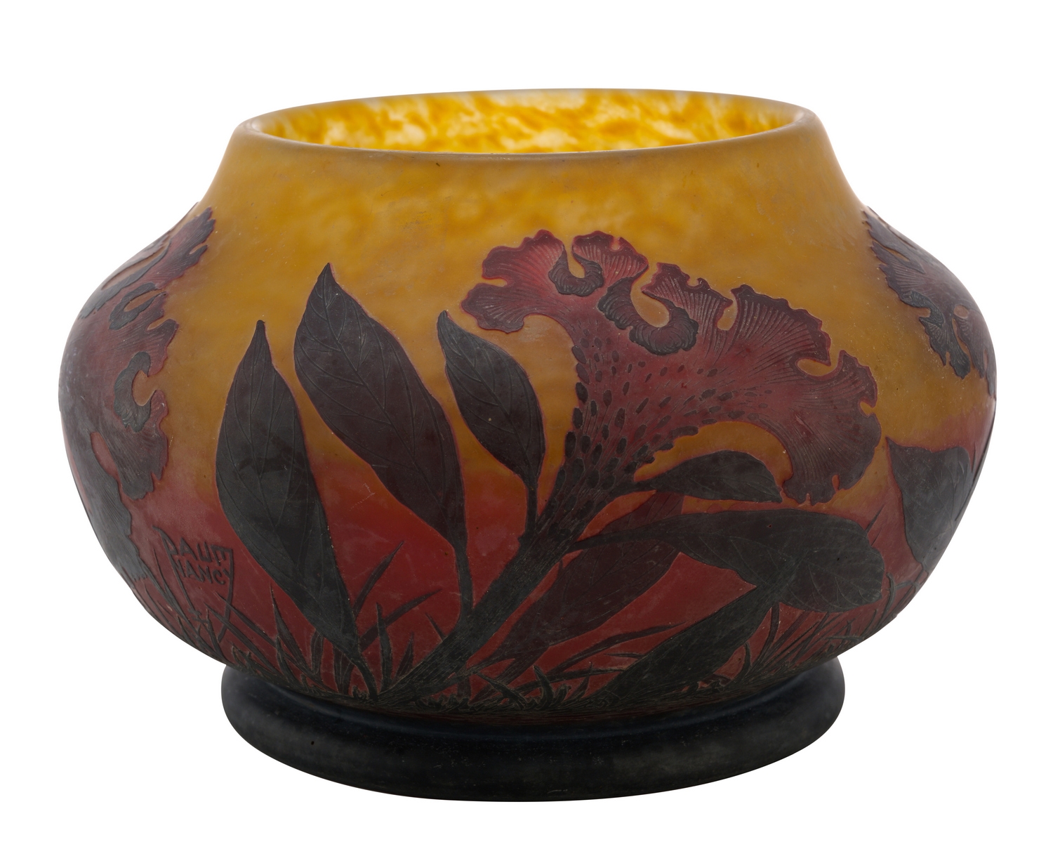 Daum Frères | Of bulbous form | MutualArt