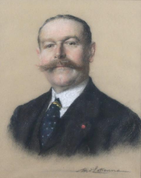 Henry d'Estienne | Portraits d'homme à la légion d'honneur et de femme ...