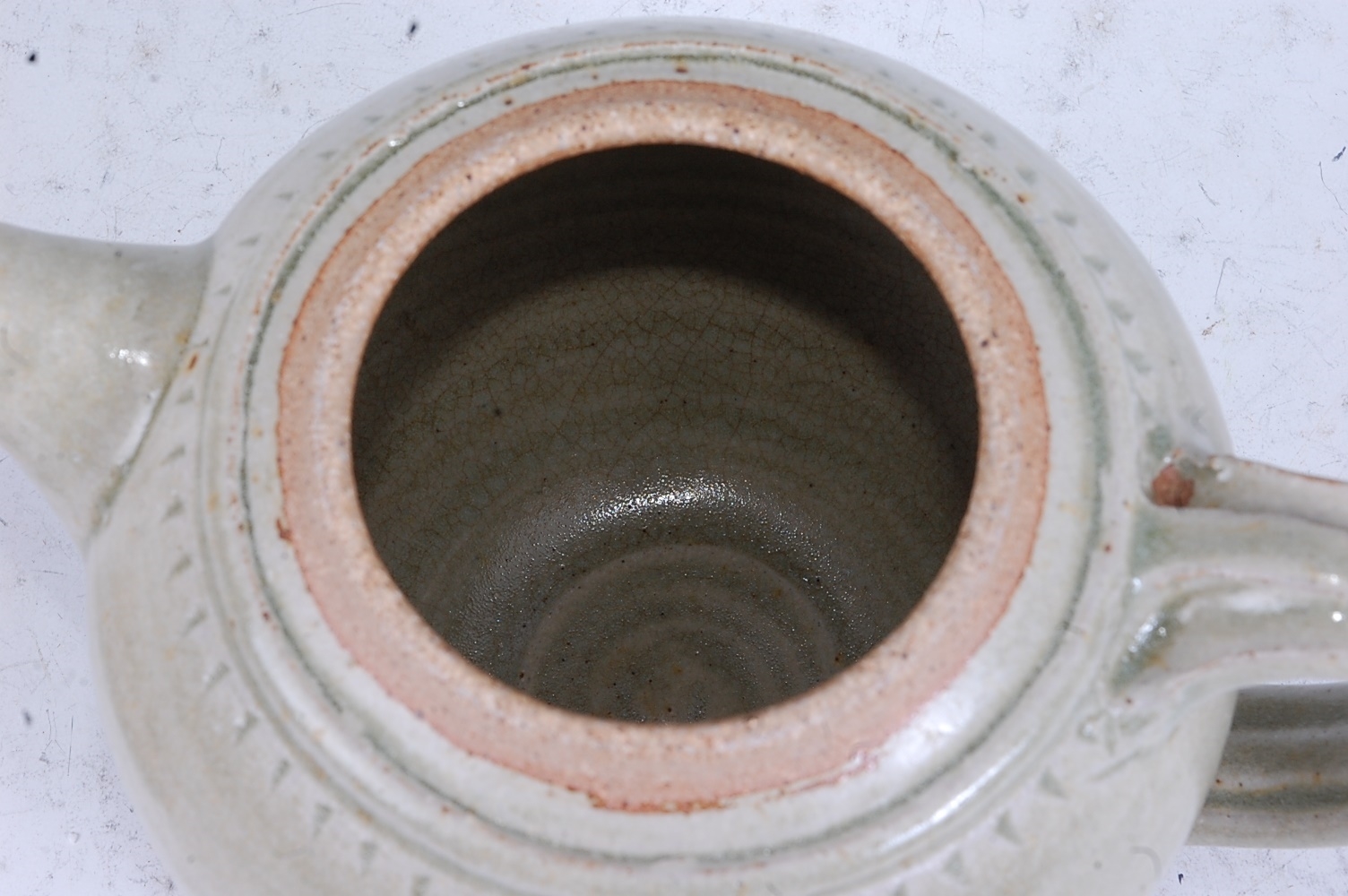 Richard Batterham | - a studio pottery teapot and cover | MutualArt