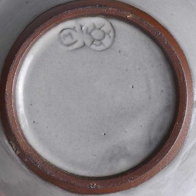 Michael Cardew | Lidded Pot (Circa 1948) | MutualArt