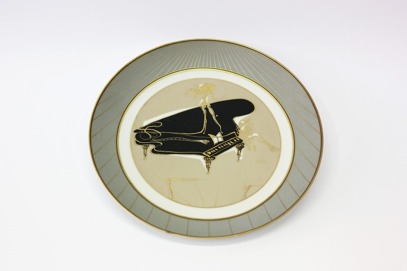 Salvador Dalí | Ceramic plate by Dalí | MutualArt