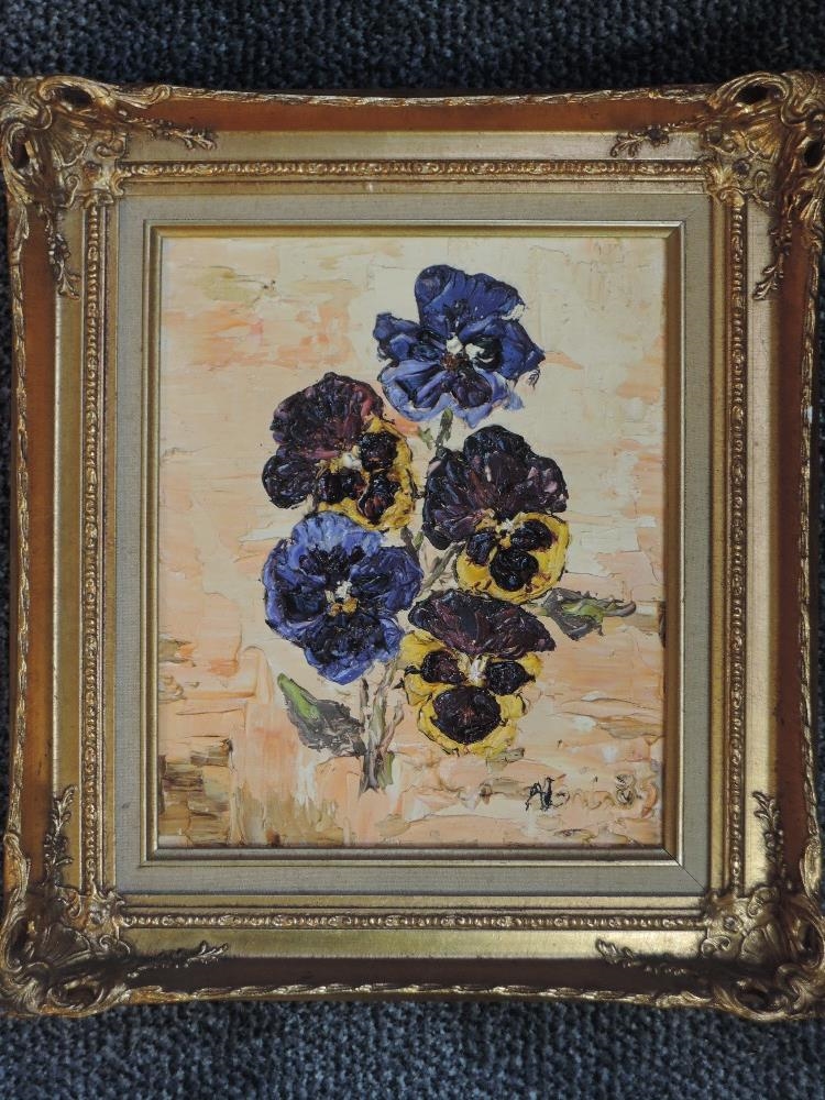 Moni Jones | still life | MutualArt