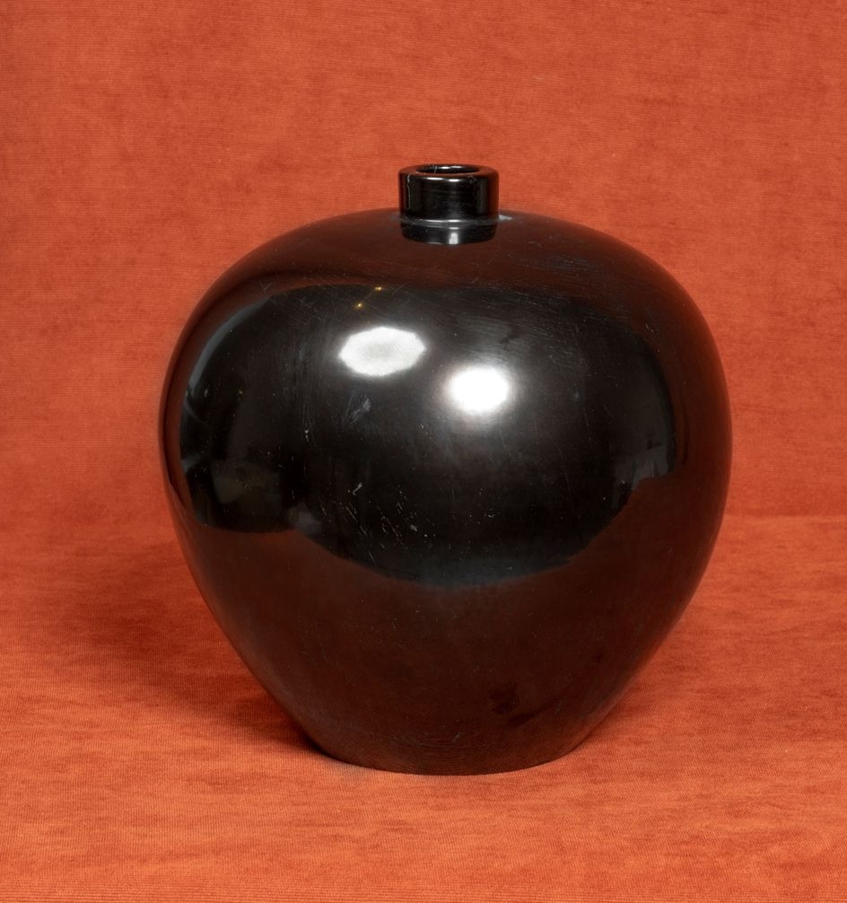 Paul Bonifas | Ball vase with narrow neck | MutualArt