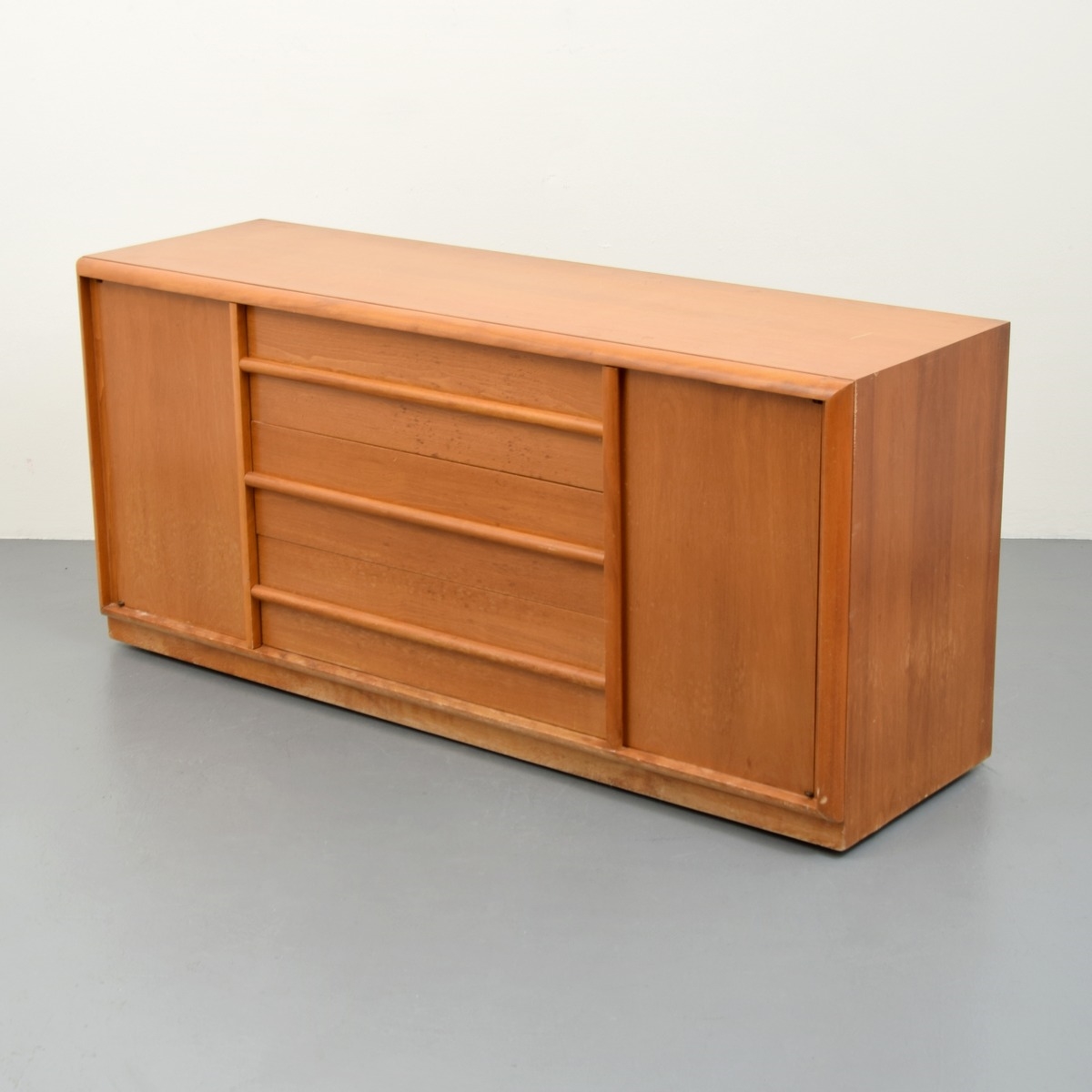 Terence Harold Robsjohn-Gibbings | Buffet / Cabinet | MutualArt