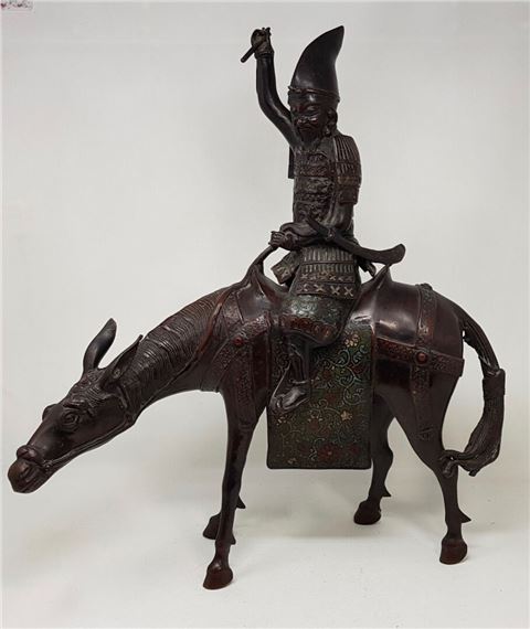 Japanese School, 20th Century | PERSONNAGE SUR SA MULE | MutualArt