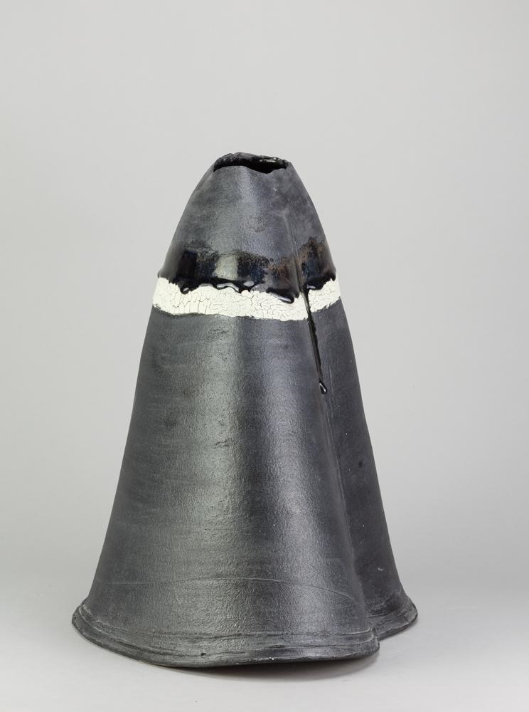 Dan Kelly | conical form | MutualArt