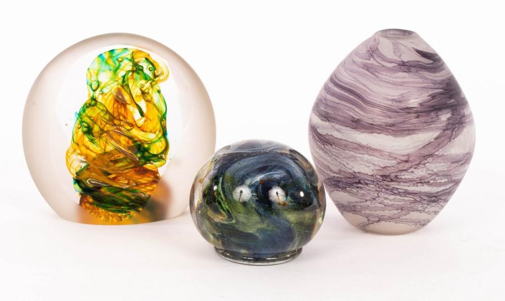 Michael Harris | an Isle of White glass paperweight | MutualArt