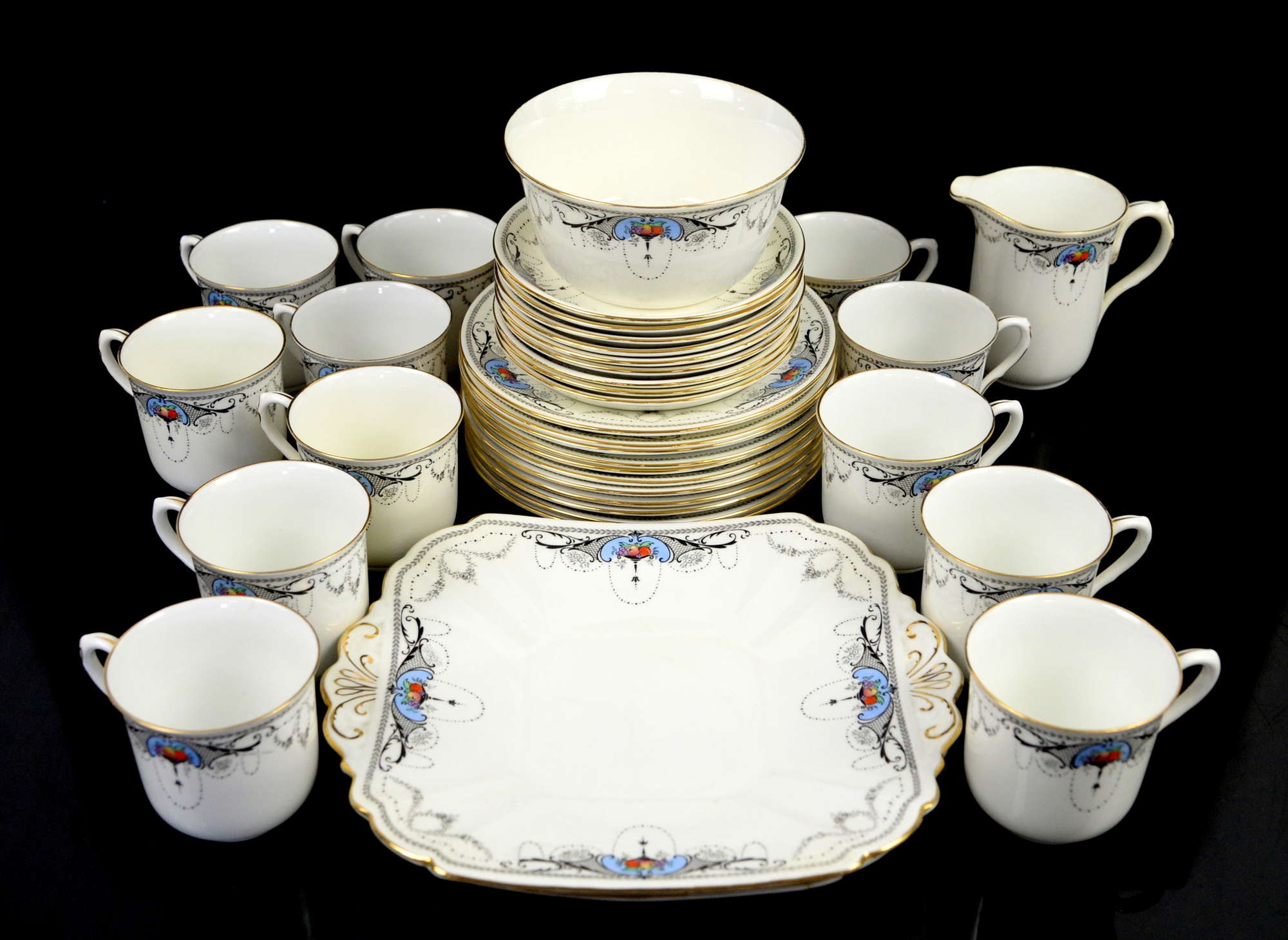 Art Deco School, 20th Century | Shelley Art Deco tea set pattern 11572 ...