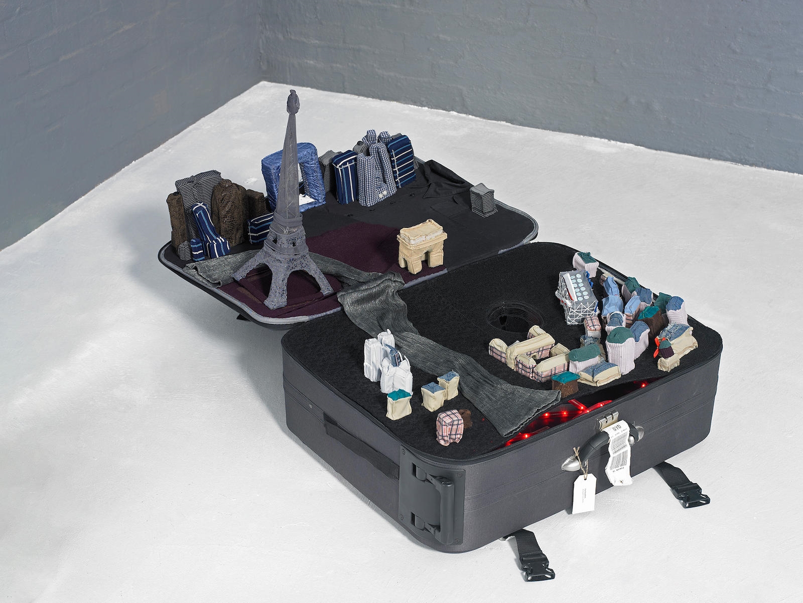 Yin Xiuzhen | Portable City: Paris, 2004 (2004) | MutualArt