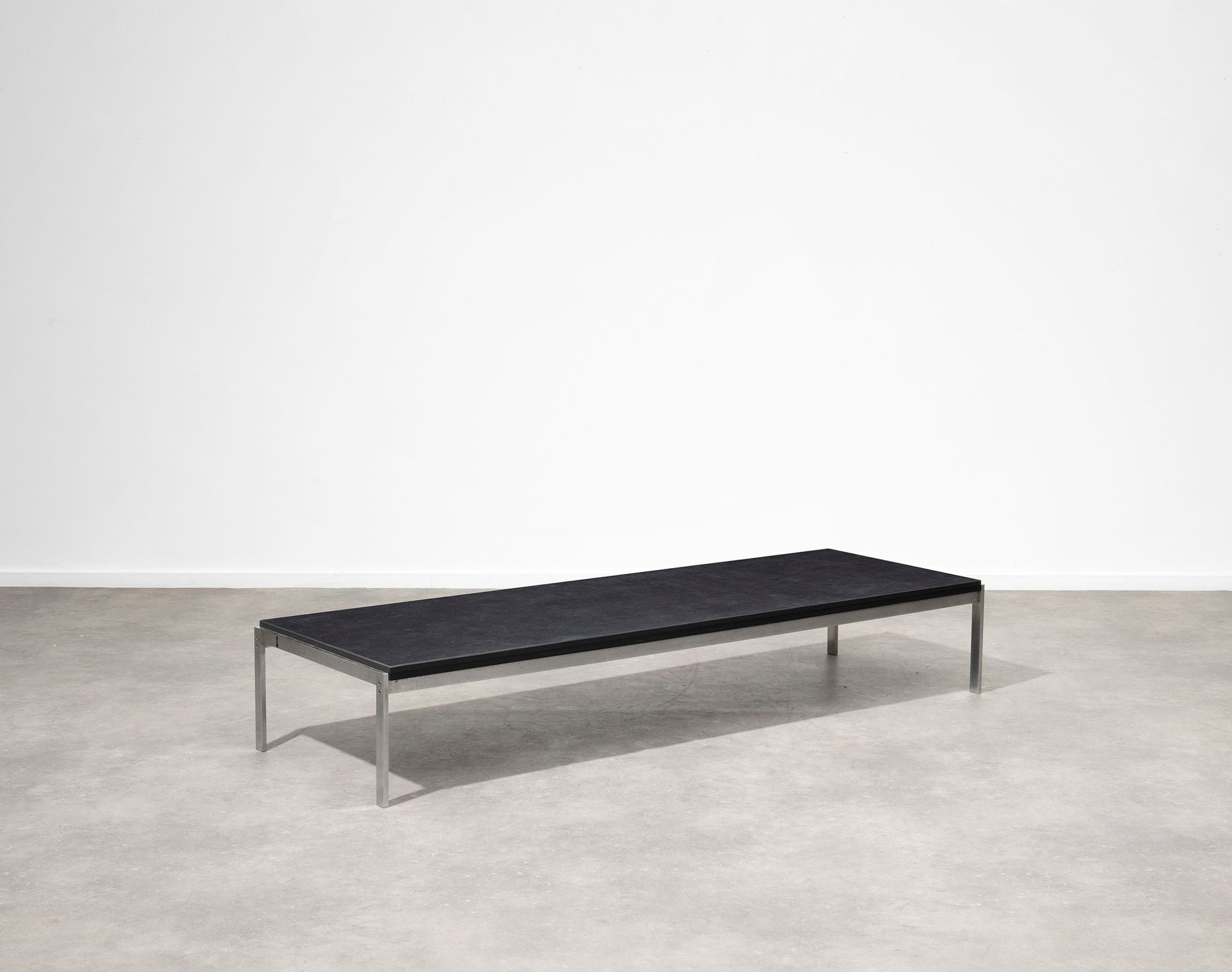 Poul Kjaerholm | PK 63 A Longue table basse (Circa 1968) | MutualArt