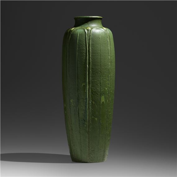 Ruth Erickson | Exceptional floor vase (1899 - 1910) | MutualArt