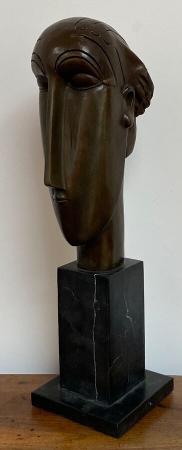 Amedeo Modigliani | Head of a woman | MutualArt