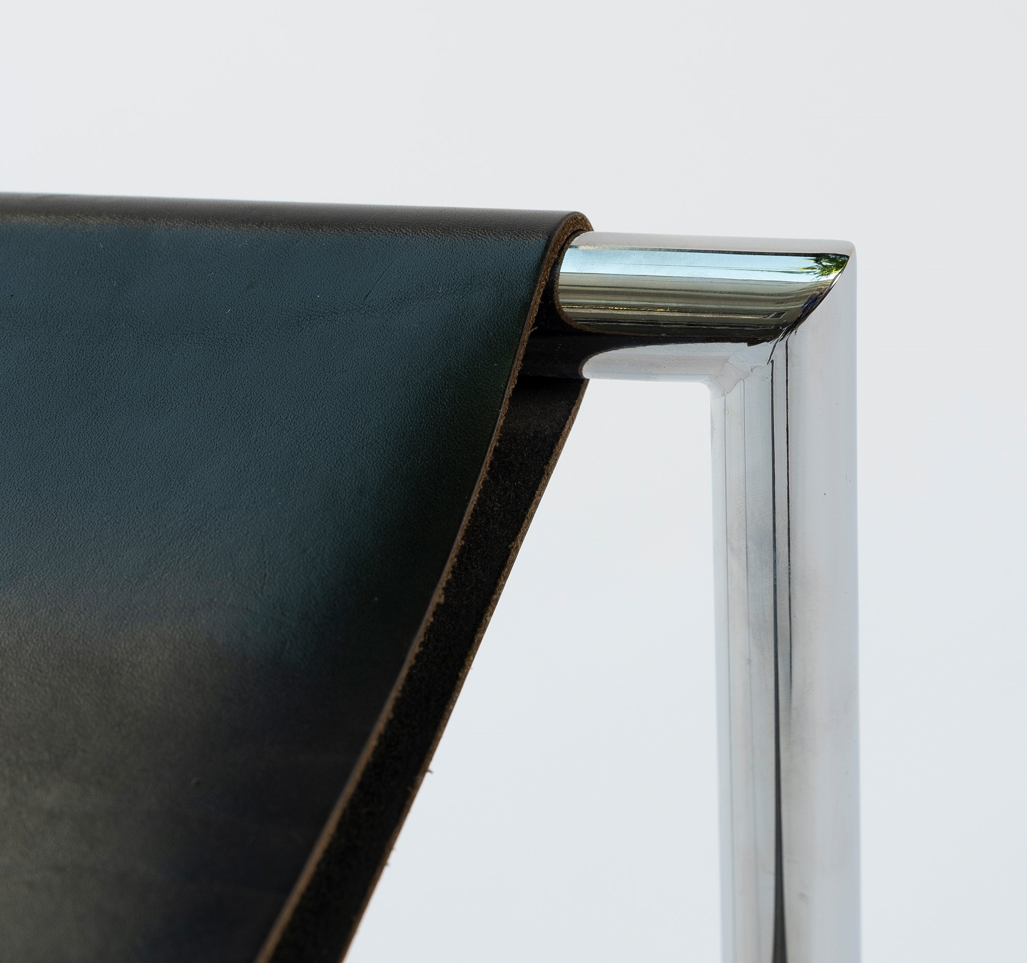 Eileen Gray | 4 'Roquebrune' chairs (1932) | MutualArt